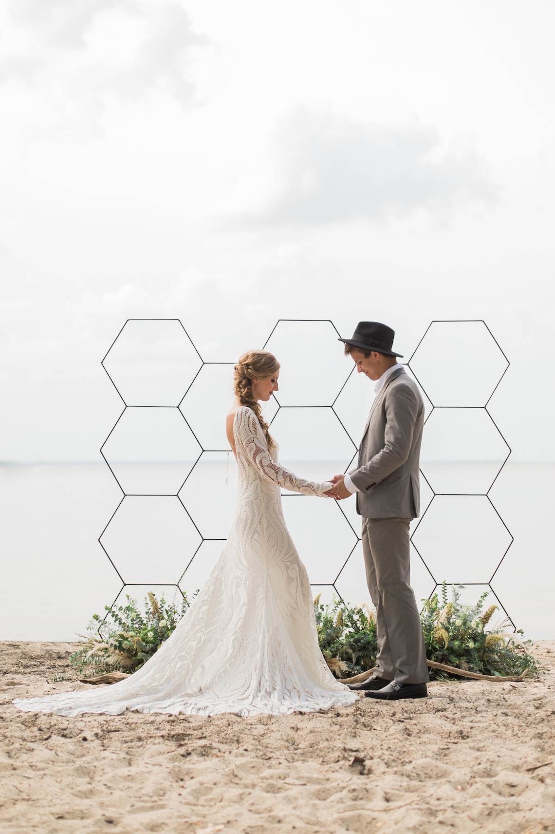 STATE PARK // STYLED EDITORIAL // CLIFFSIDE ELOPEMENT - Texas Event ...