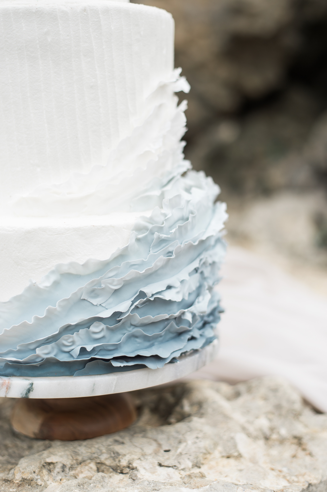 STATE PARK // STYLED EDITORIAL // CLIFFSIDE ELOPEMENT - Texas Event ...