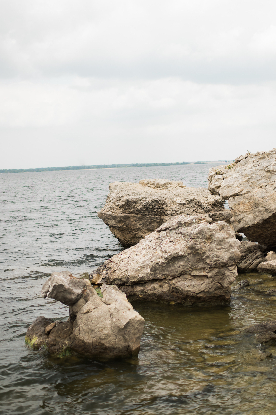 STATE PARK // STYLED EDITORIAL // CLIFFSIDE ELOPEMENT - Texas Event ...
