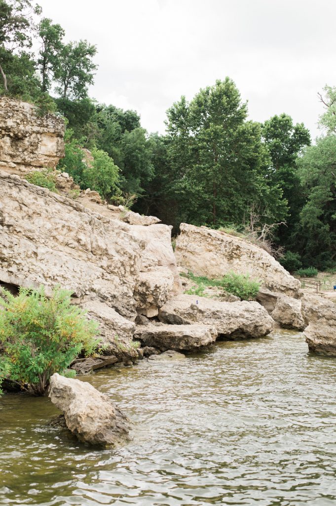 STATE PARK // STYLED EDITORIAL // CLIFFSIDE ELOPEMENT - Texas Event ...