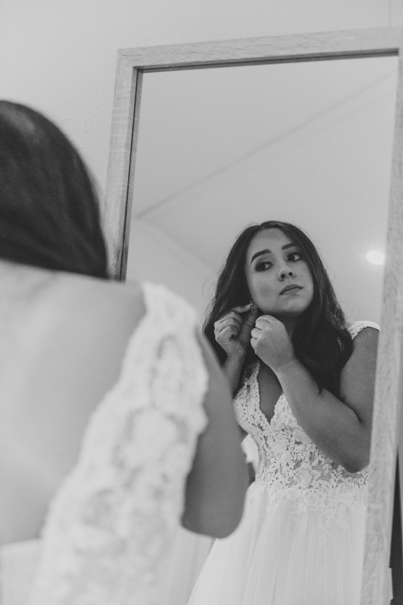 ADRIAN & DANIELLE'S SIMPLE & ORGANIC WEDDING AT STEM & LIGHT - Texas ...