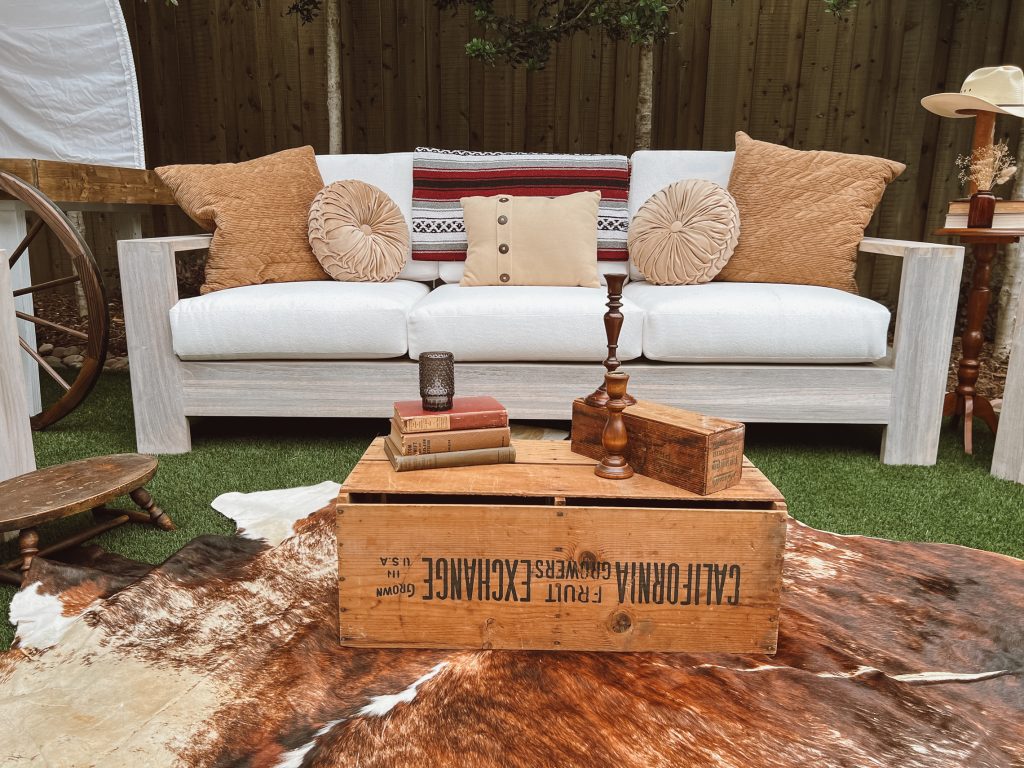 CADEN'S FIRST RODEO CUSTOM BIRTHDAY PARTY - Texas Event Furniture, Prop ...