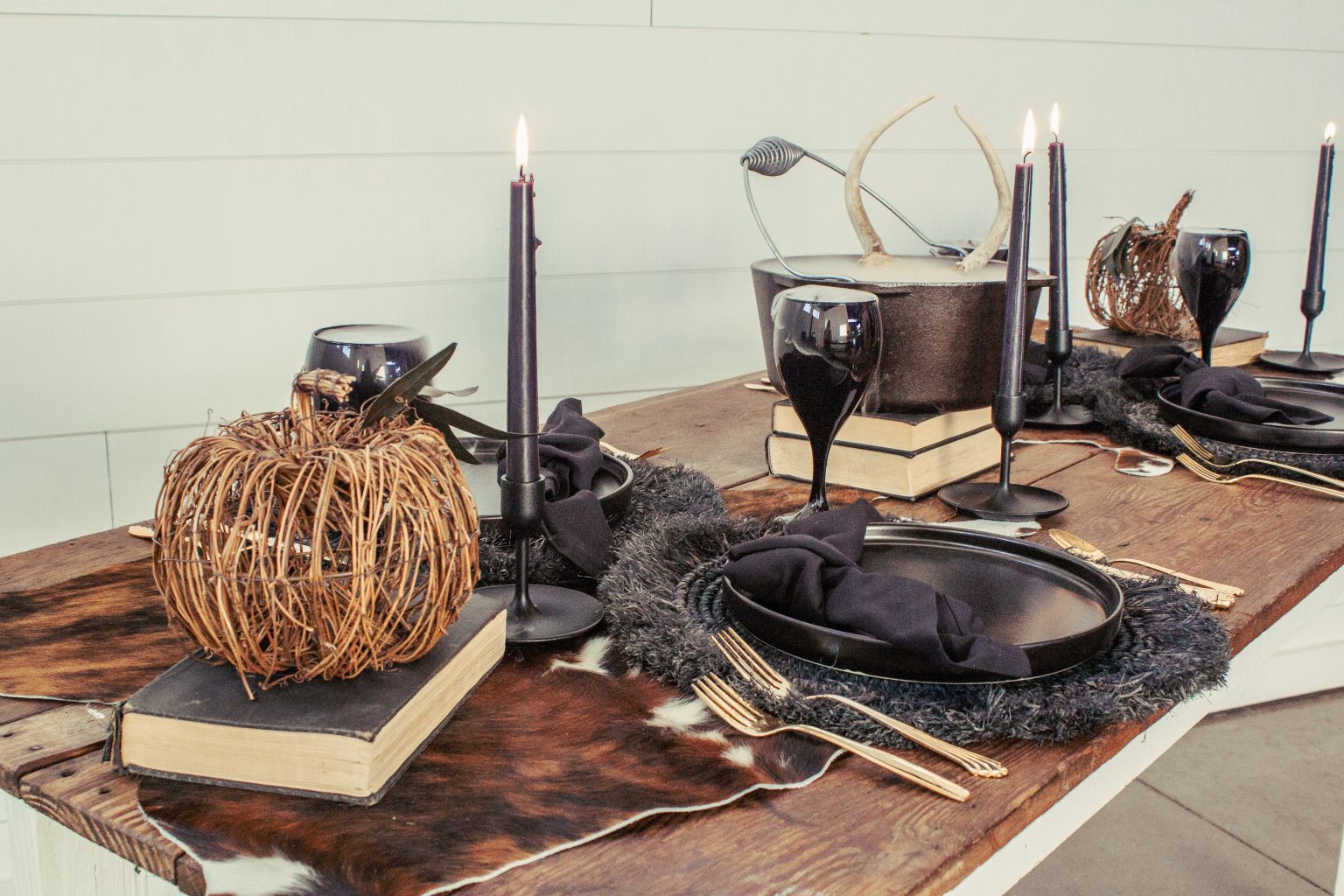 SPOOKY WESTERN TABLESCAPE - Texas Event Furniture, Prop and Decor ...